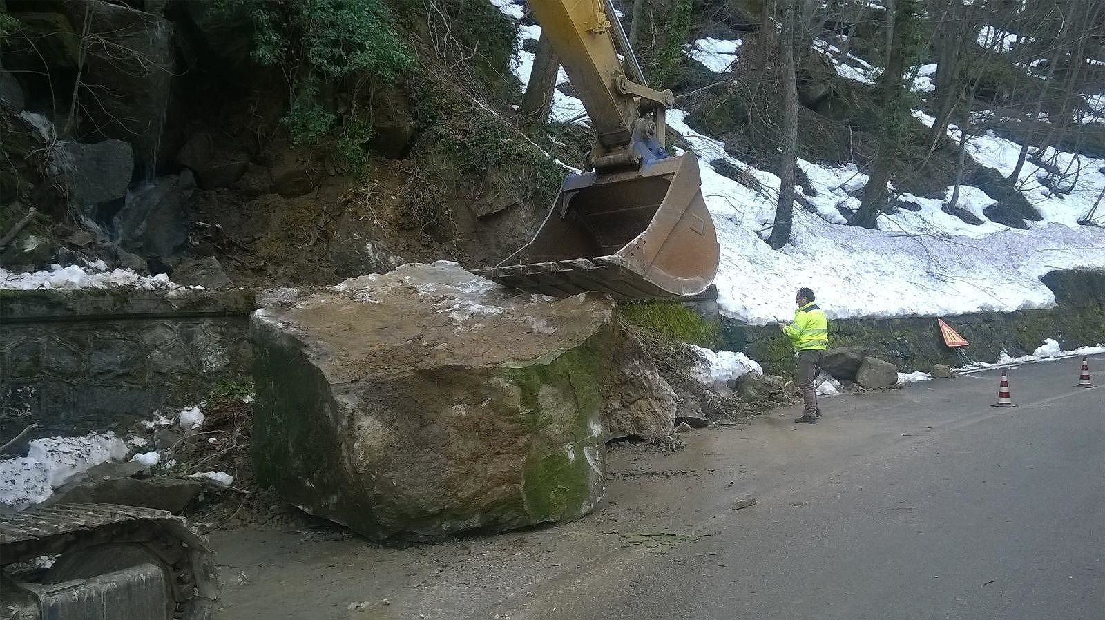 Caduta massi: riaperta la Statale 80 tra Crognaleto e Campotosto ...