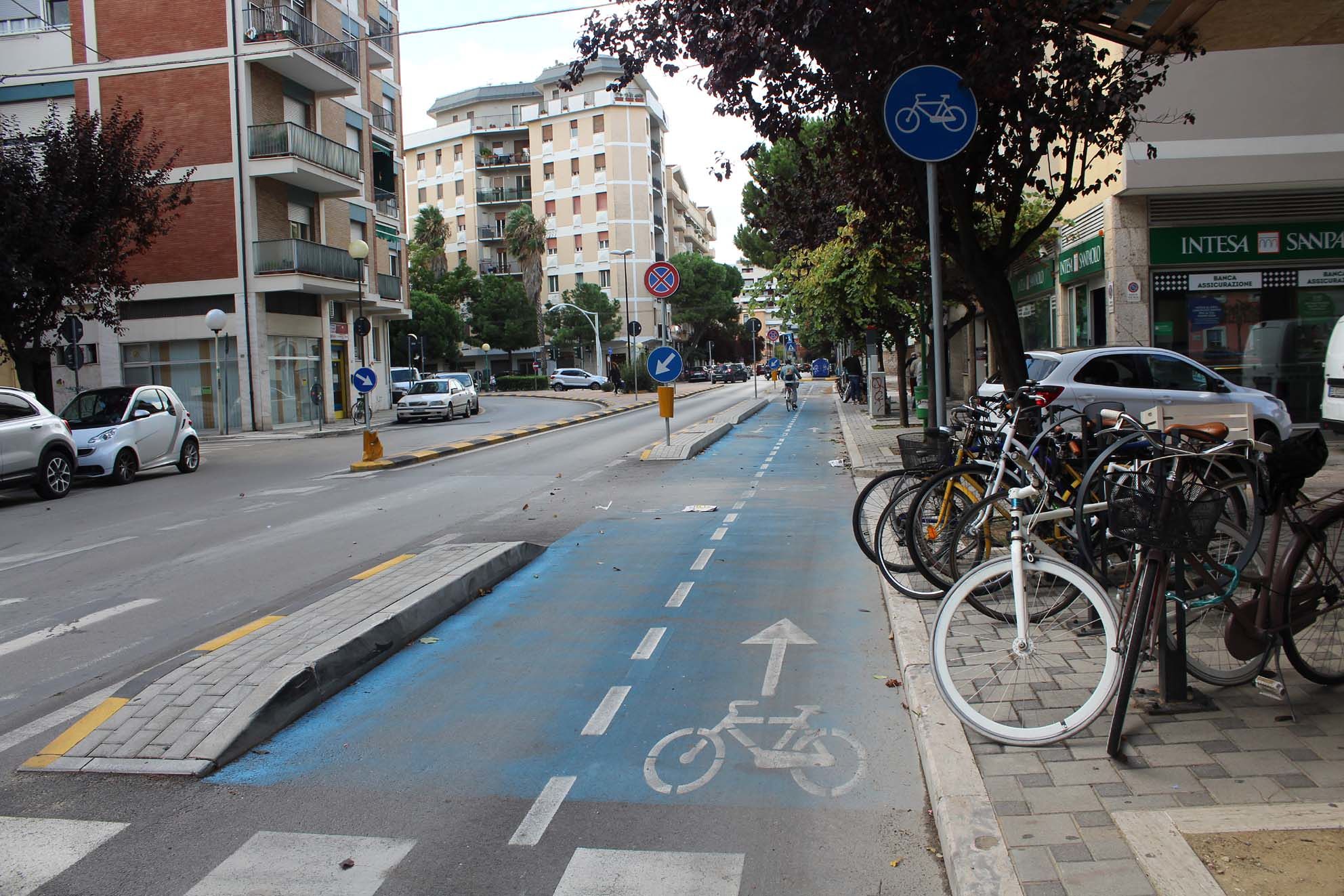 Pescara, via Muzii: "Ai commercianti la modifica della pista ciclabile ...