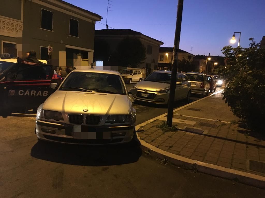 Pescara, tenta di rubare un'auto e fuggire ma viene fermato dai carabinieri FOTO - Abruzzo ...