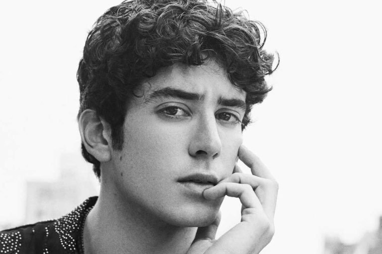 Un Professore 2, cosa faceva Nicolas Maupas prima del successo? Eccolo ...